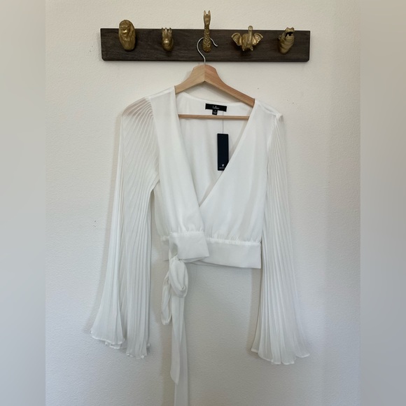 Lulus | Tops | Lulus White Long Sleeve Wrap Crop Top | Poshmark